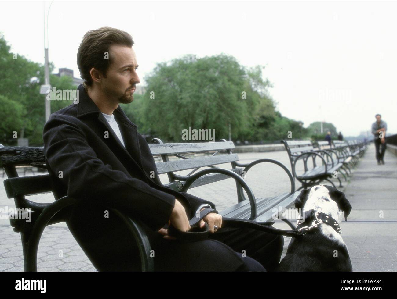 EDWARD NORTON, DOG, 25TH HOUR, 2002 Stock Photo - Alamy