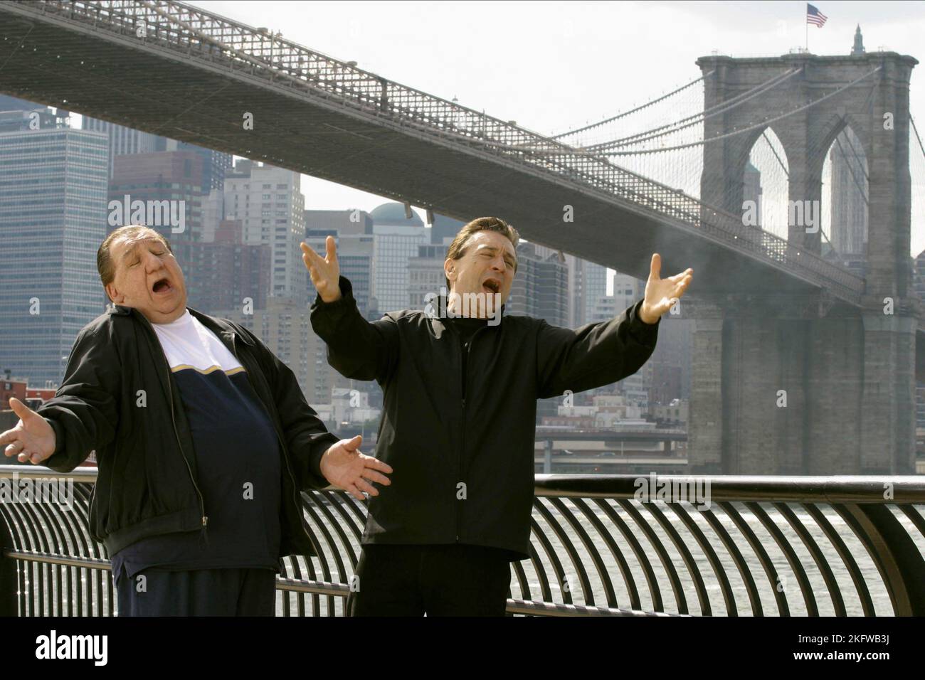 JOE VITERELLI, ROBERT DE NIRO, ANALYZE THAT, 2002 Stock Photo - Alamy