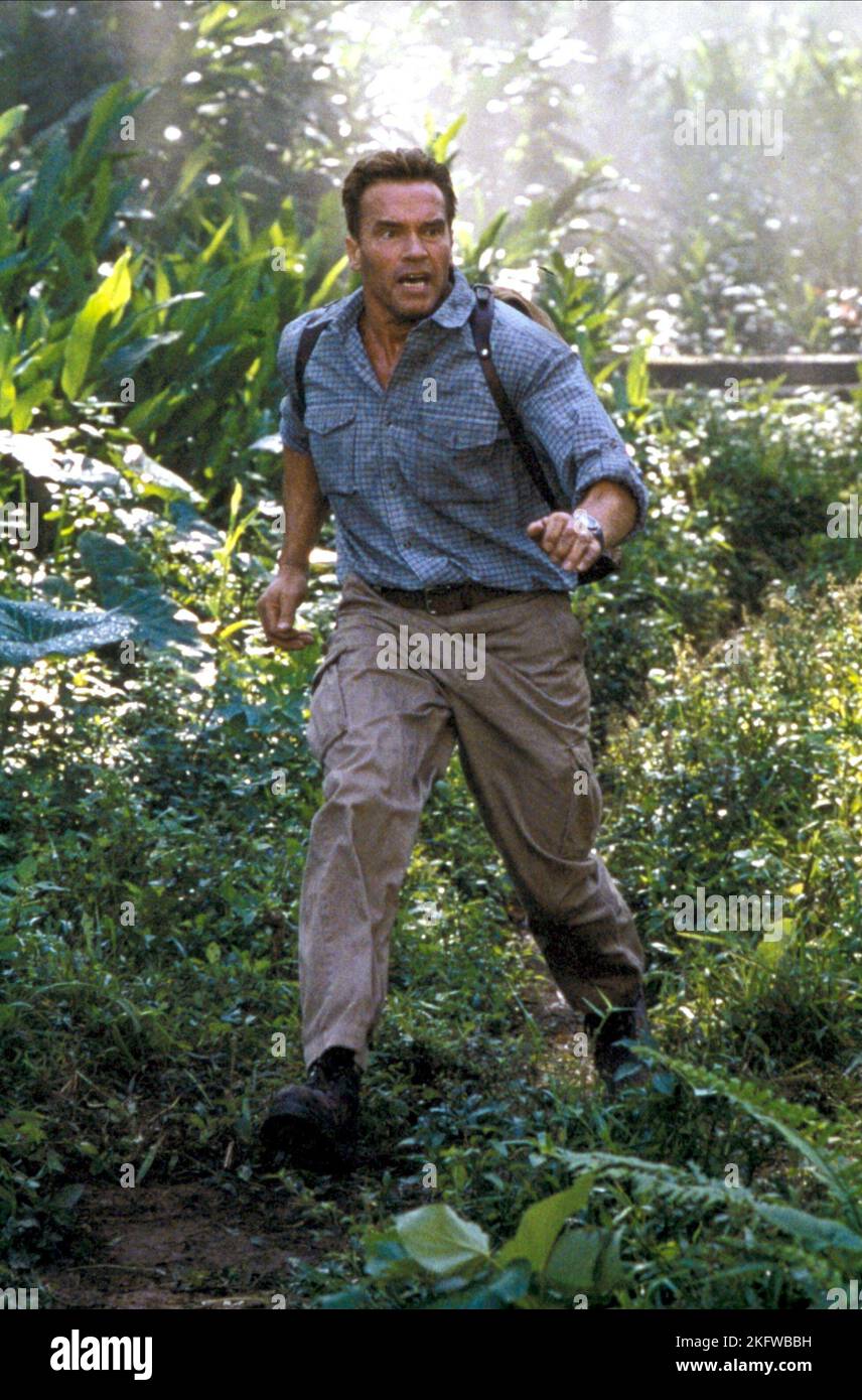 ARNOLD SCHWARZENEGGER, COLLATERAL DAMAGE, 2002 Stock Photo - Alamy