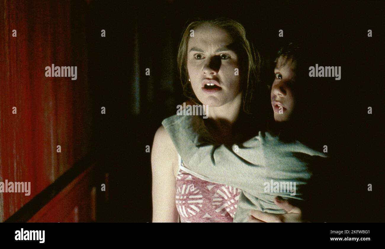 Anna paquin darkness 2002 hi-res stock photography and images - Alamy