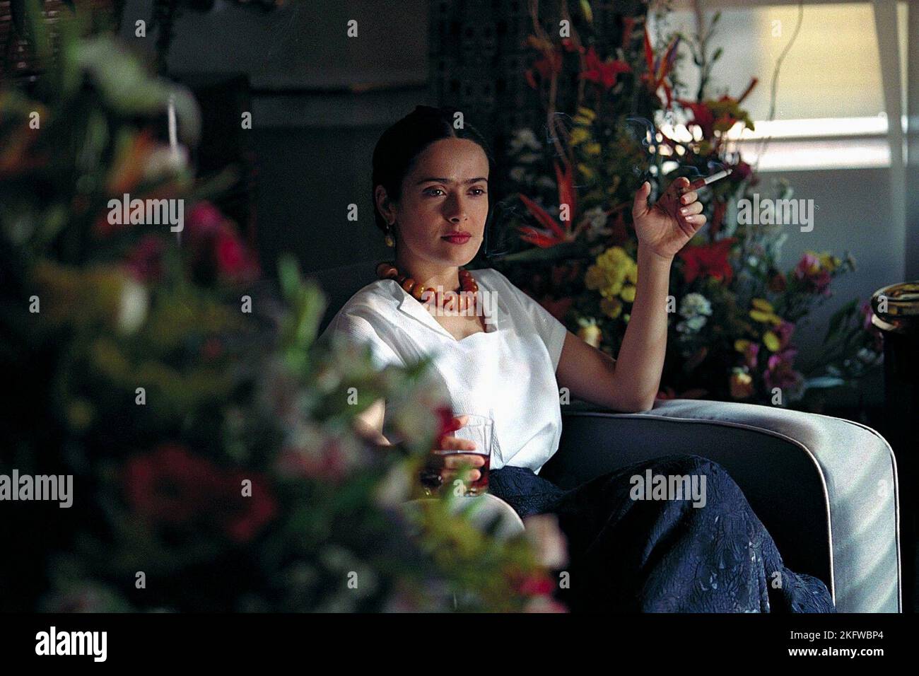 Salma hayek frida kahlo hi-res stock photography and images - Alamy