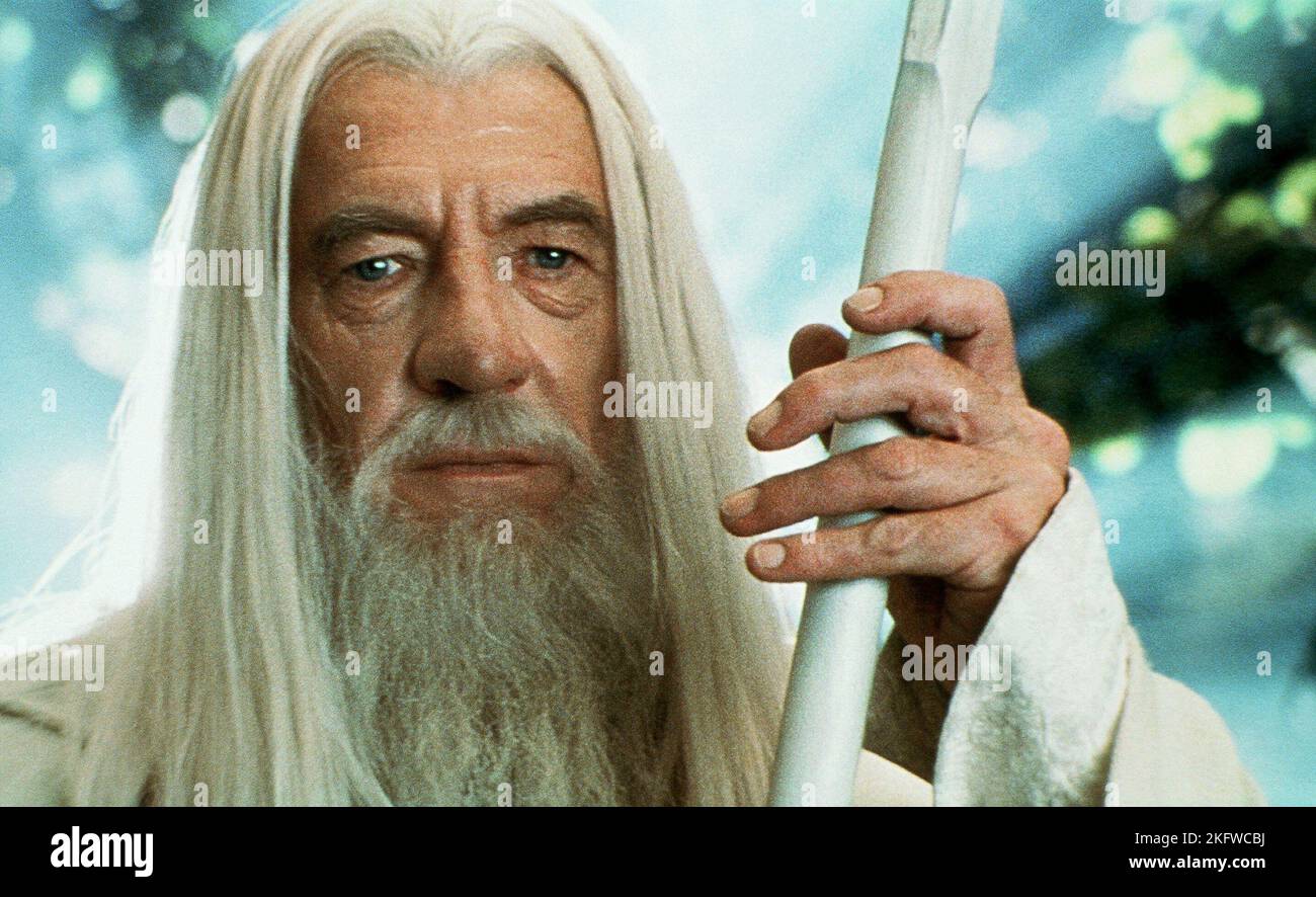 Lord of the rings movie still gandalf hi-res stock photography and ...