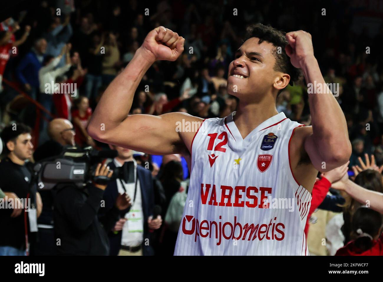 Justin Reyes #12 of Pallacanestro Varese OpenJobMetis celebrates the ...