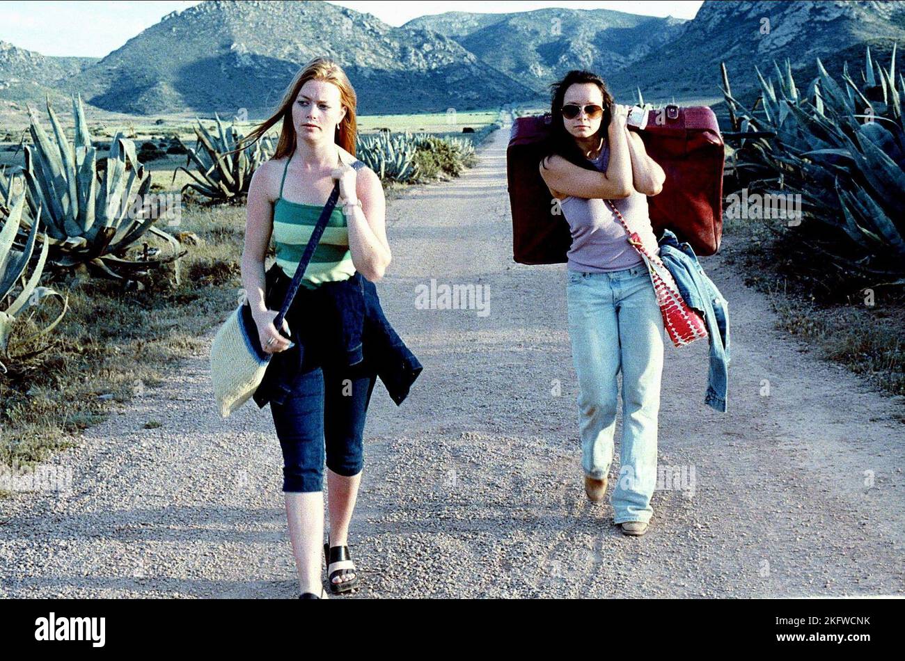 KATHLEEN MCDERMOTT, SAMANTHA MORTON, MORVERN CALLAR, 2002 Stock Photo ...