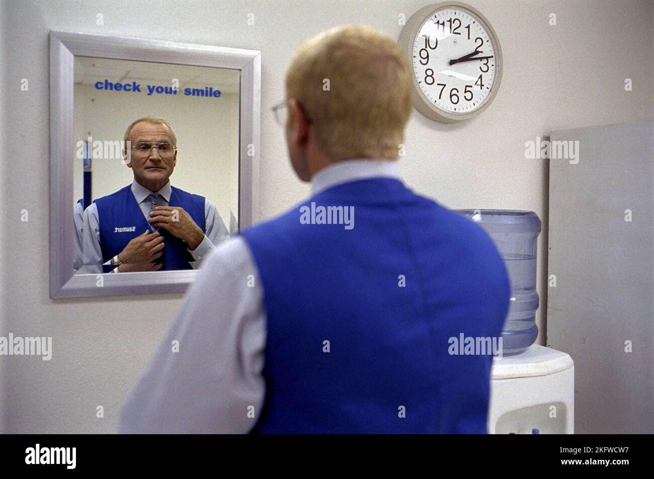 ROBIN WILLIAMS, ONE HOUR PHOTO, 2002 Stock Photo - Alamy