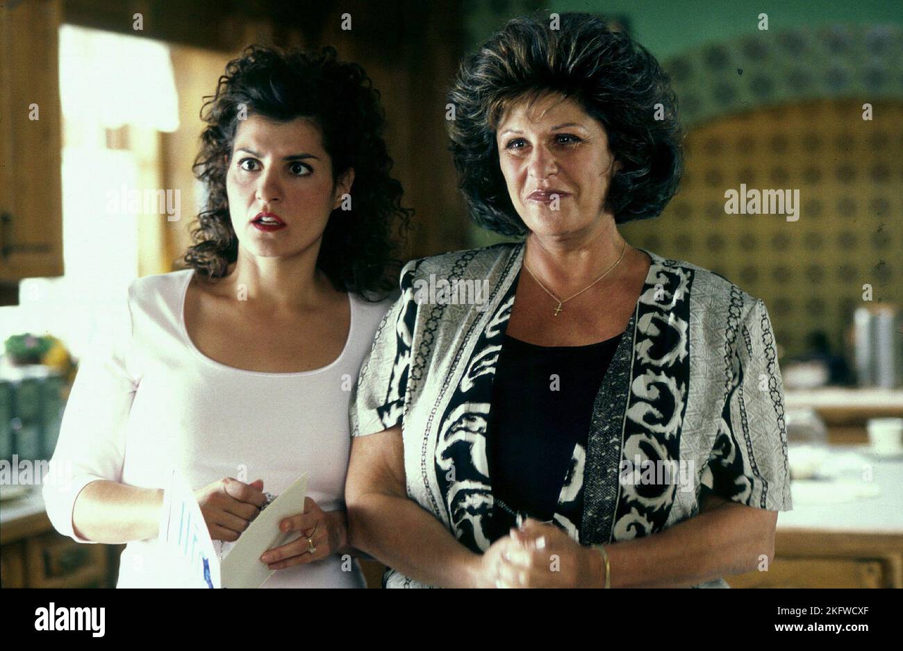 NIA VARDALOS, LAINIE KAZAN, MY BIG FAT GREEK WEDDING, 2002 Stock Photo ...