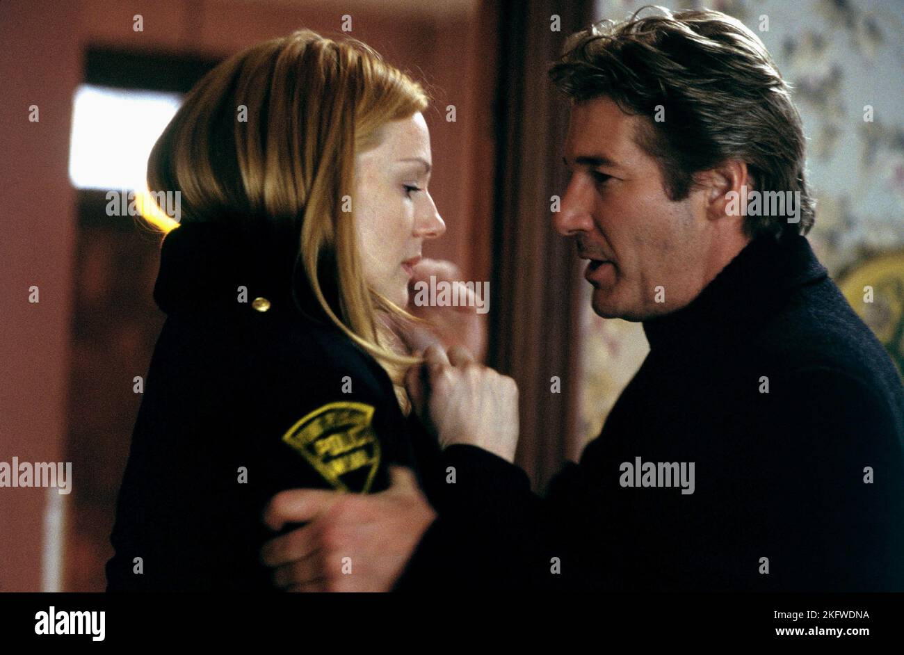 LAURA LINNEY, RICHARD GERE, THE MOTHMAN PROPHECIES, 2002 Stock Photo ...