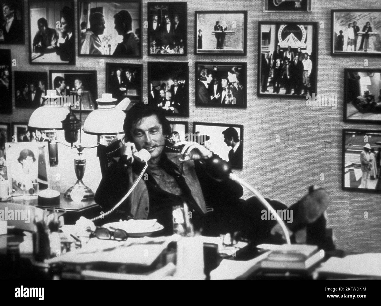 ROBERT EVANS, THE KID STAYS IN THE PICTURE, 2002 Stock Photo - Alamy