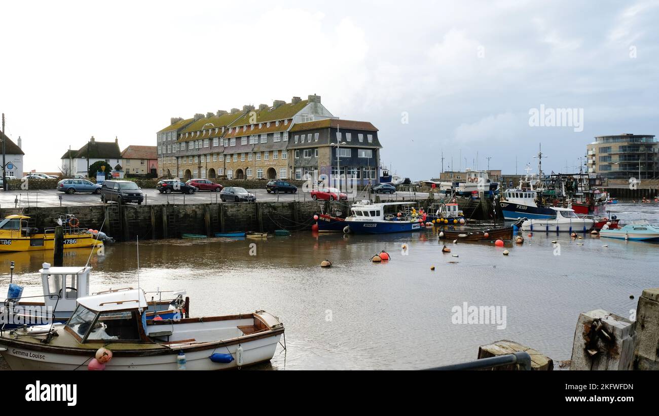 West Bay, Dorset on a wet day - John Gollop Stock Photo - Alamy