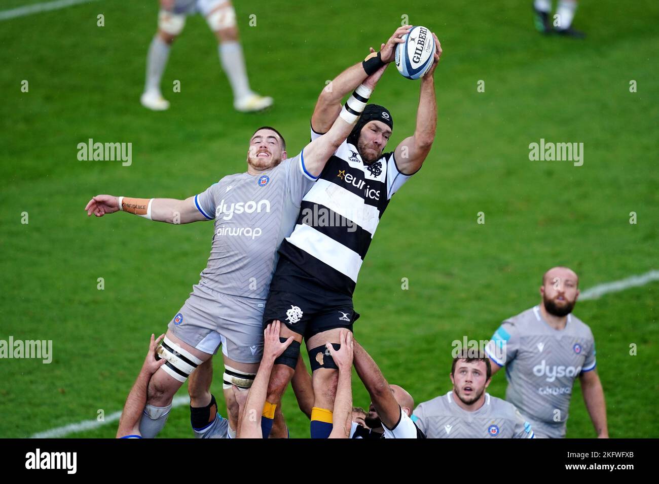 Bath’s Fergus Lee-Warner (left) and Barbarians’ Graham Kitchener battle ...