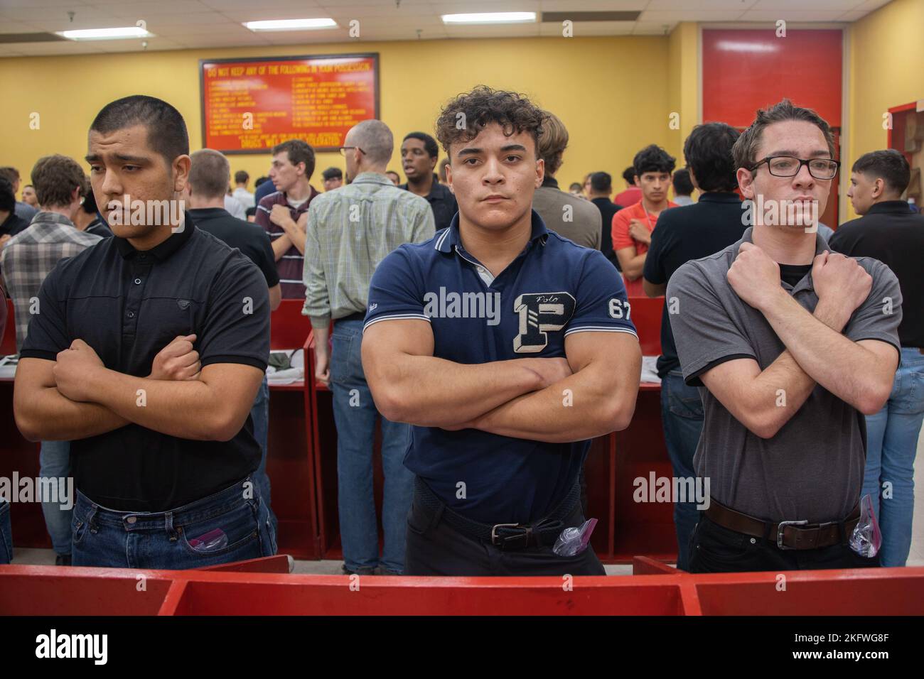 U.S. Marine Corps recruits with Fox Company, 2nd Recruit Training ...