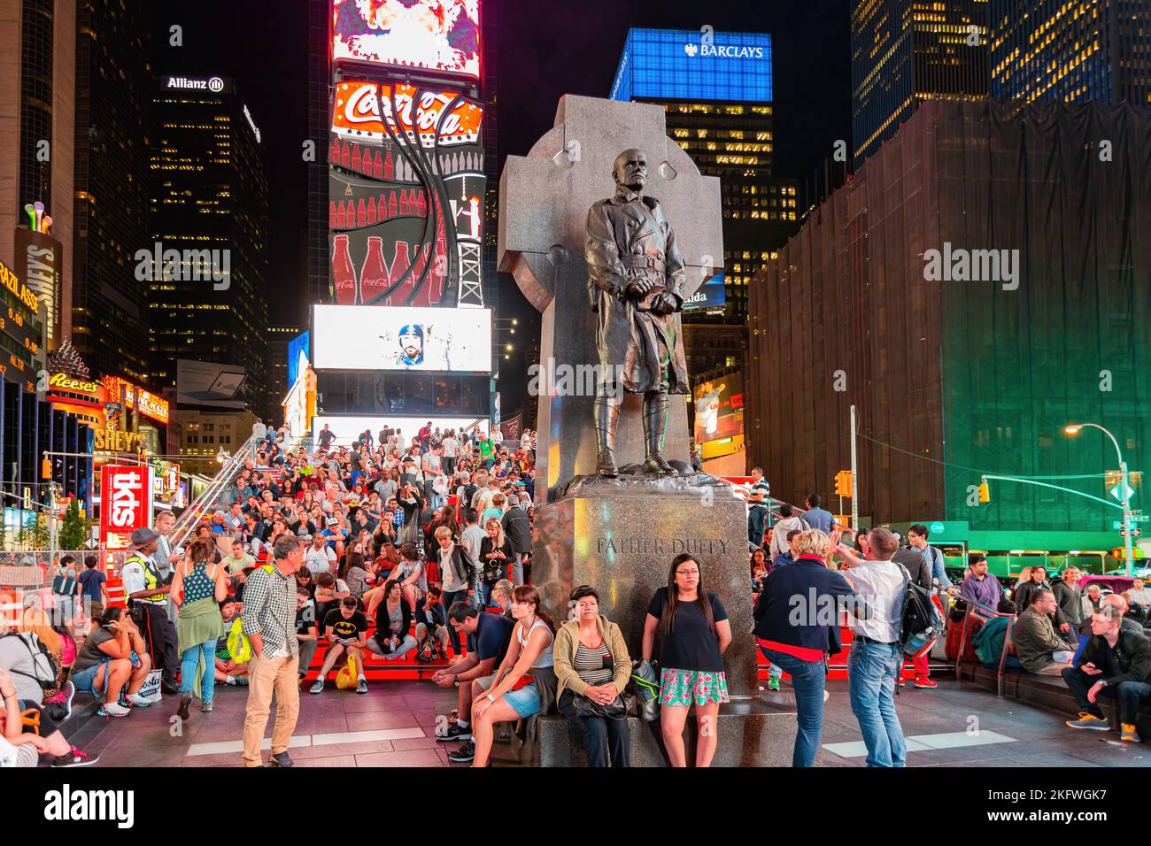 Times square 2014 view hi-res stock photography and images - Alamy
