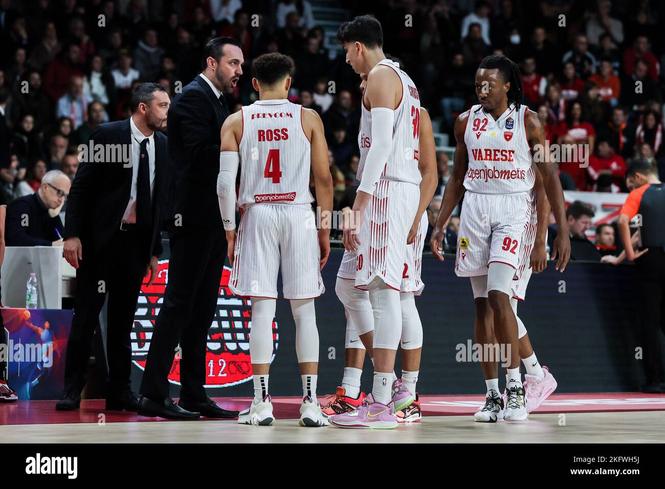 Matt Brase Head Coach of Pallacanestro Varese OpenJobMetis talks to ...