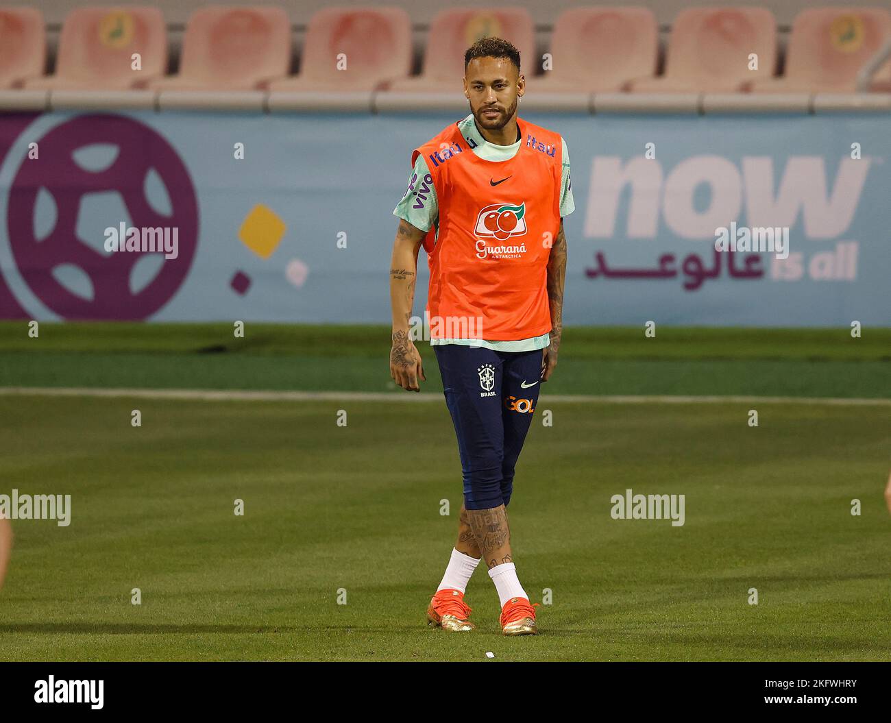 Doha, Catar. 20th Nov, 2022. Striker Neymar Jr during the Training of ...