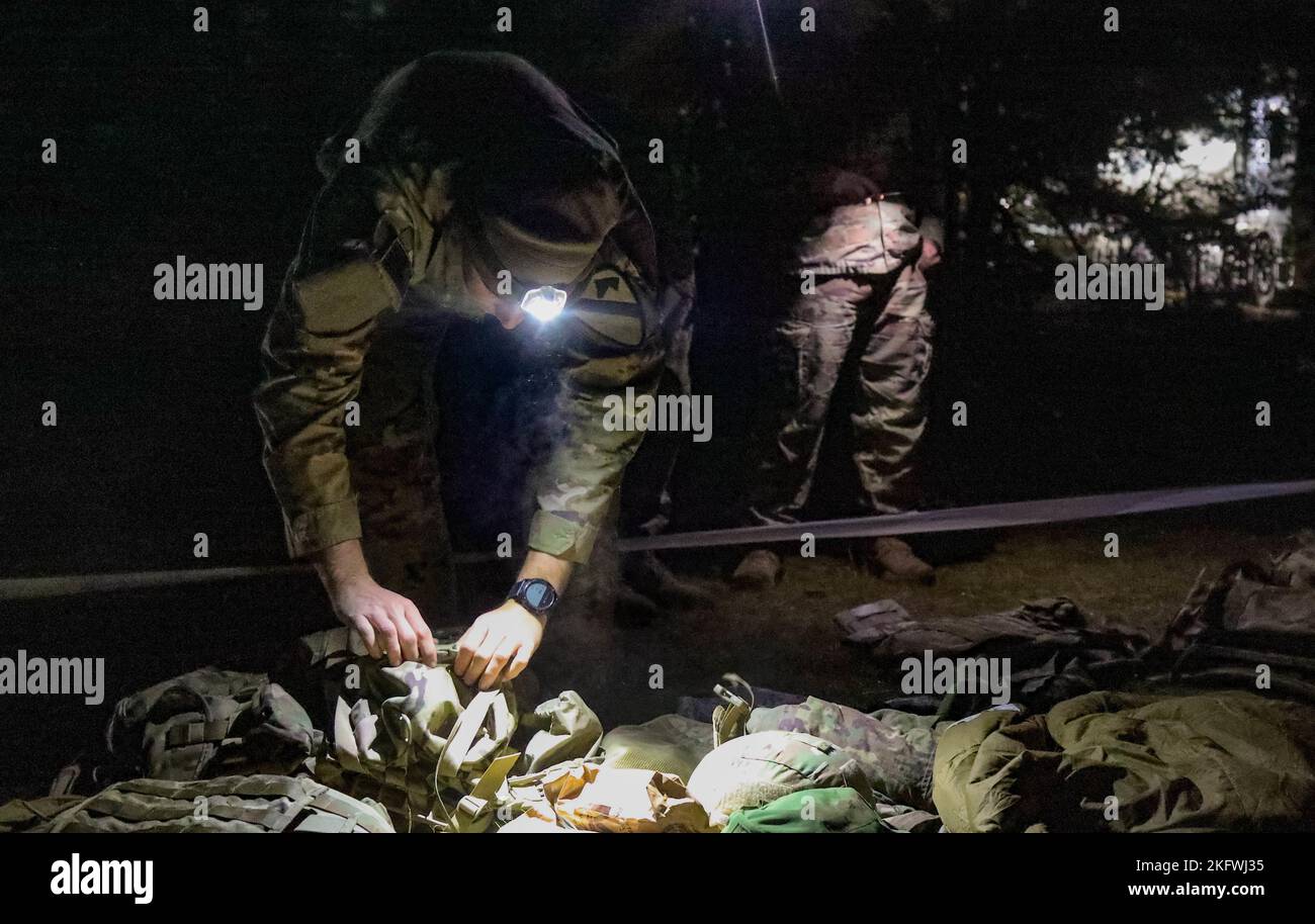 U.S. Army soldier assigned to 3rd Armored Brigade Combat Team, 1st ...