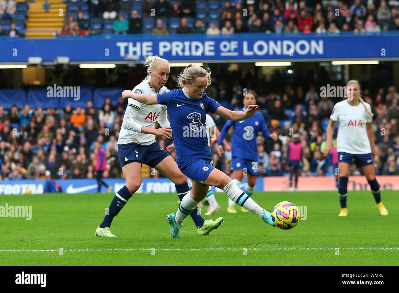 Erin cuthbert hotspur hi-res stock photography and images - Alamy