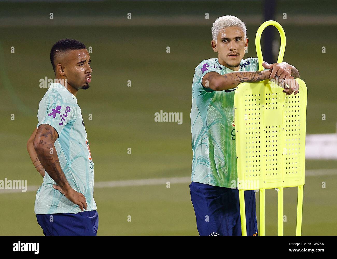 Doha, Catar. 20th Nov, 2022. Strikers Gabriel Jesus and Pedro during ...