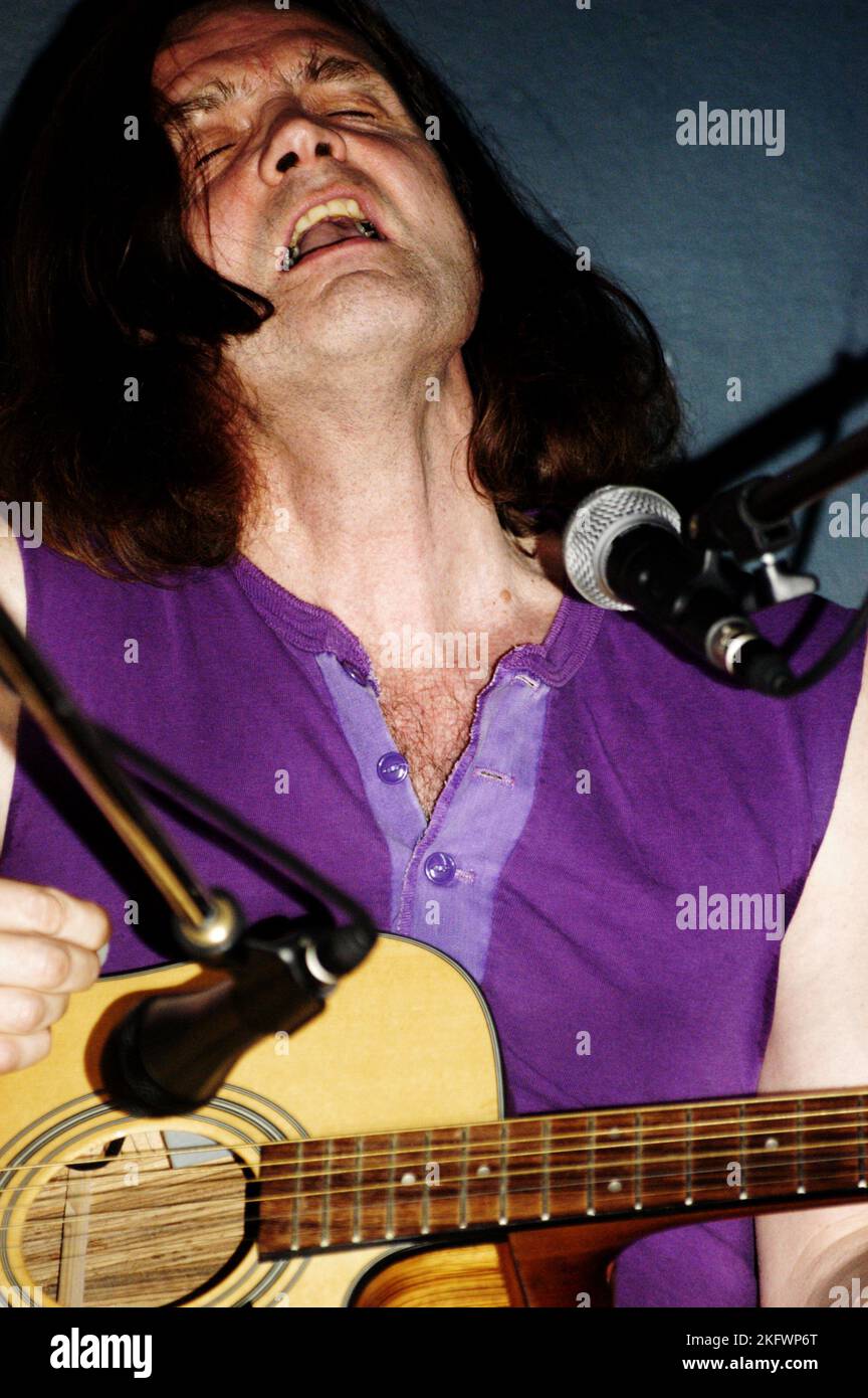 FOLK LEGEND, SIMON FINN, 2006: 1960s folk legend (author of the classic ...