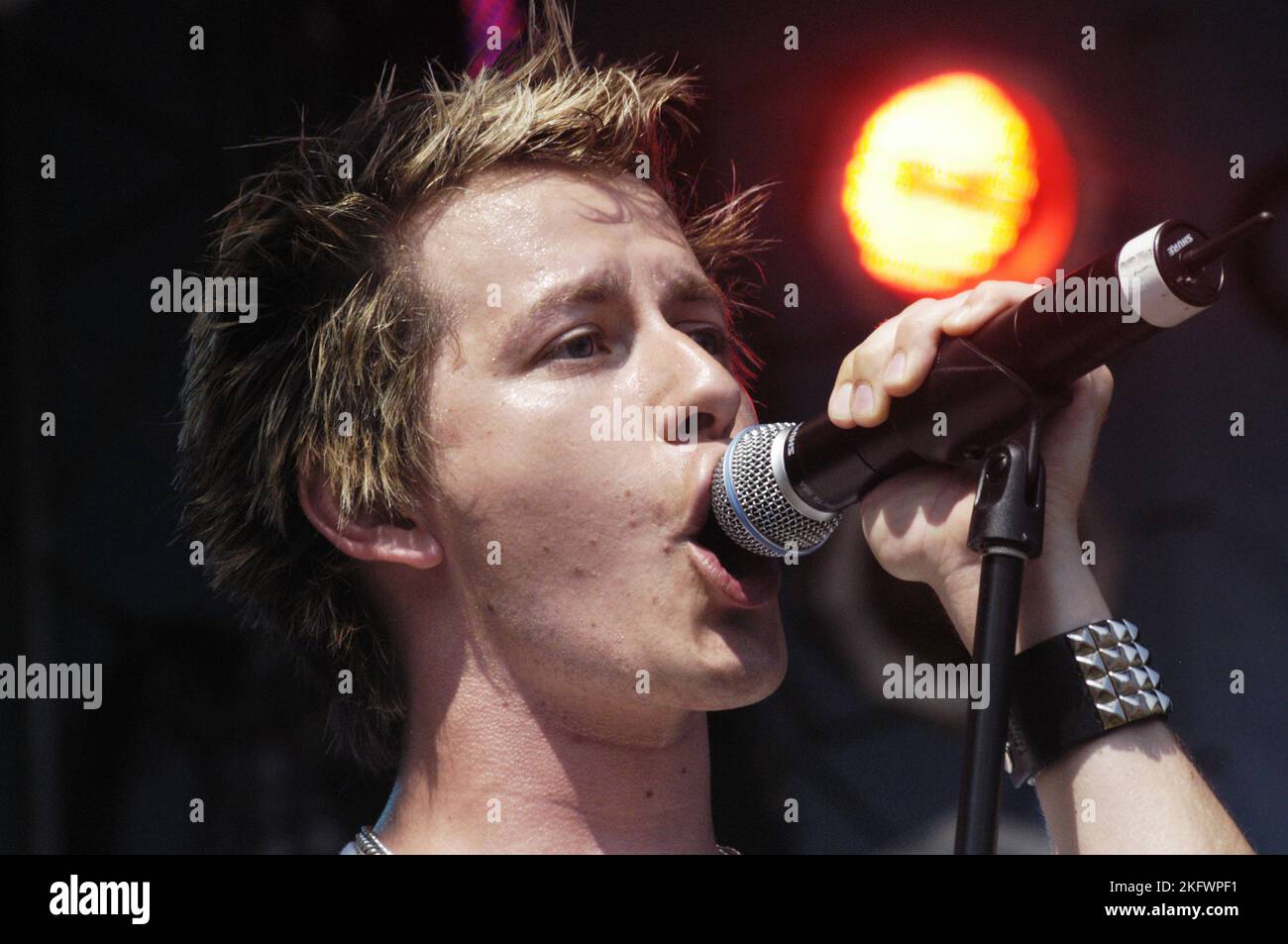 Oliver dragon hi-res stock photography and images - Alamy