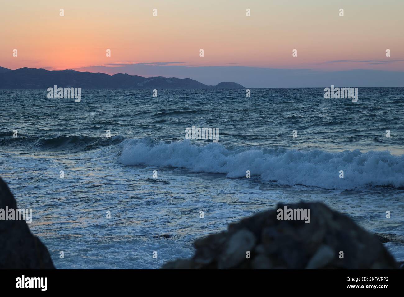 A mesmerizing view of the golden sunset over the sea Stock Photo - Alamy
