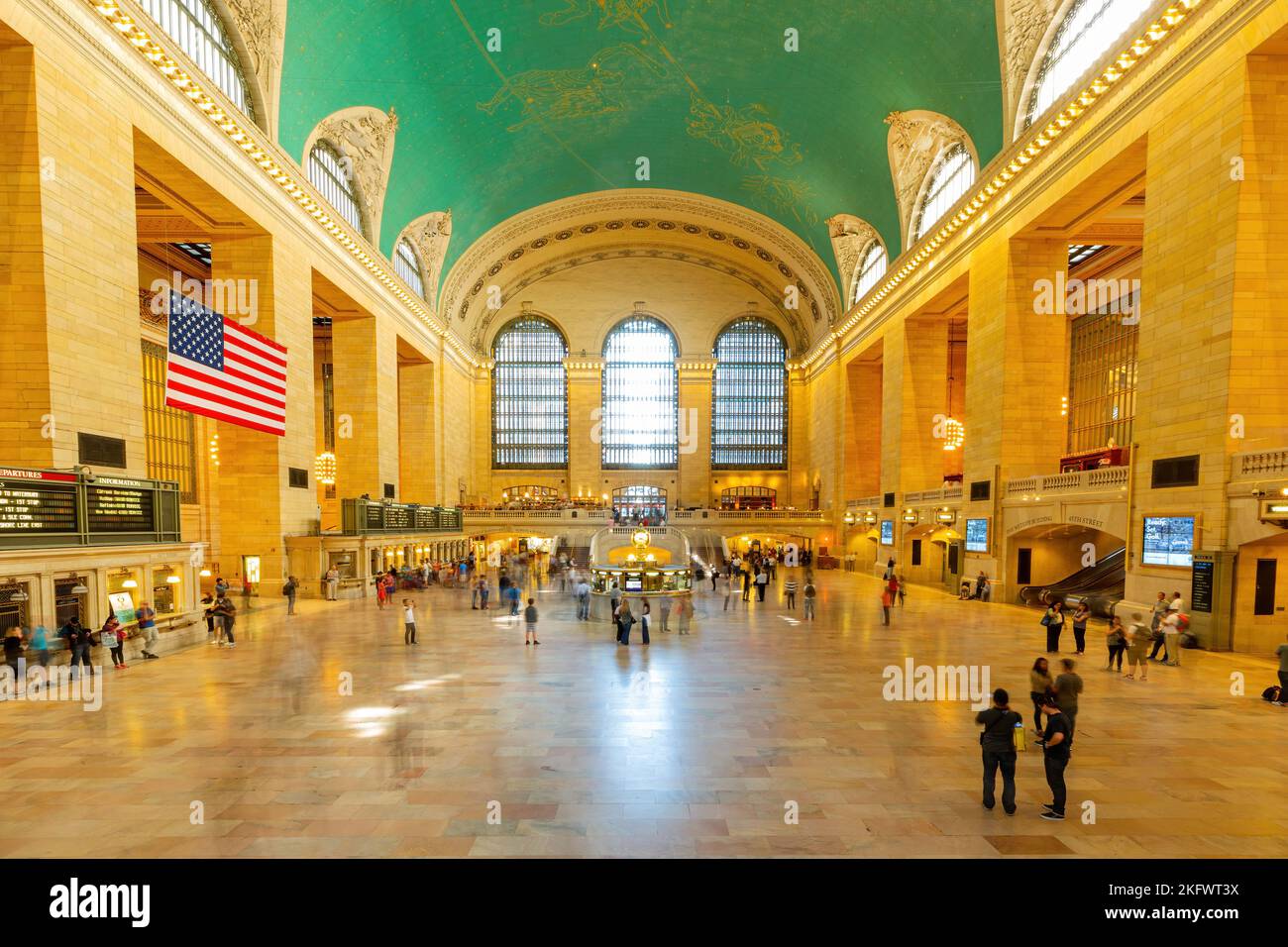 New York, SEP 16 2014 - Interior view of the famous Grand Central ...