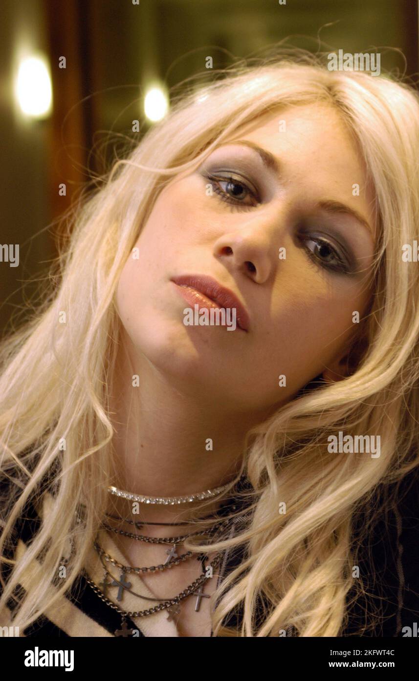 HARRY, AMAZONICA, PORTRAIT, 2003: Pop singer HARRY – full name Victoria Harrison – AKA Amazonica ...