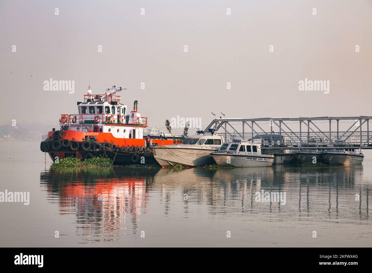 Indian navy hi-res stock photography and images - Alamy