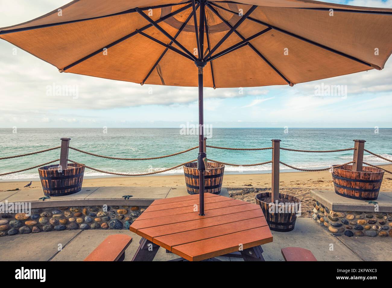 Lost pier cafe hi-res stock photography and images - Alamy