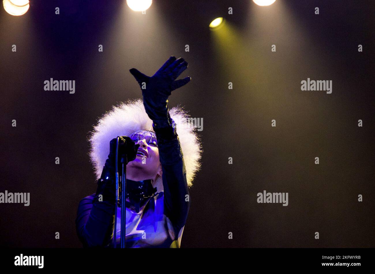 Lady blackbird singer hi-res stock photography and images - Alamy