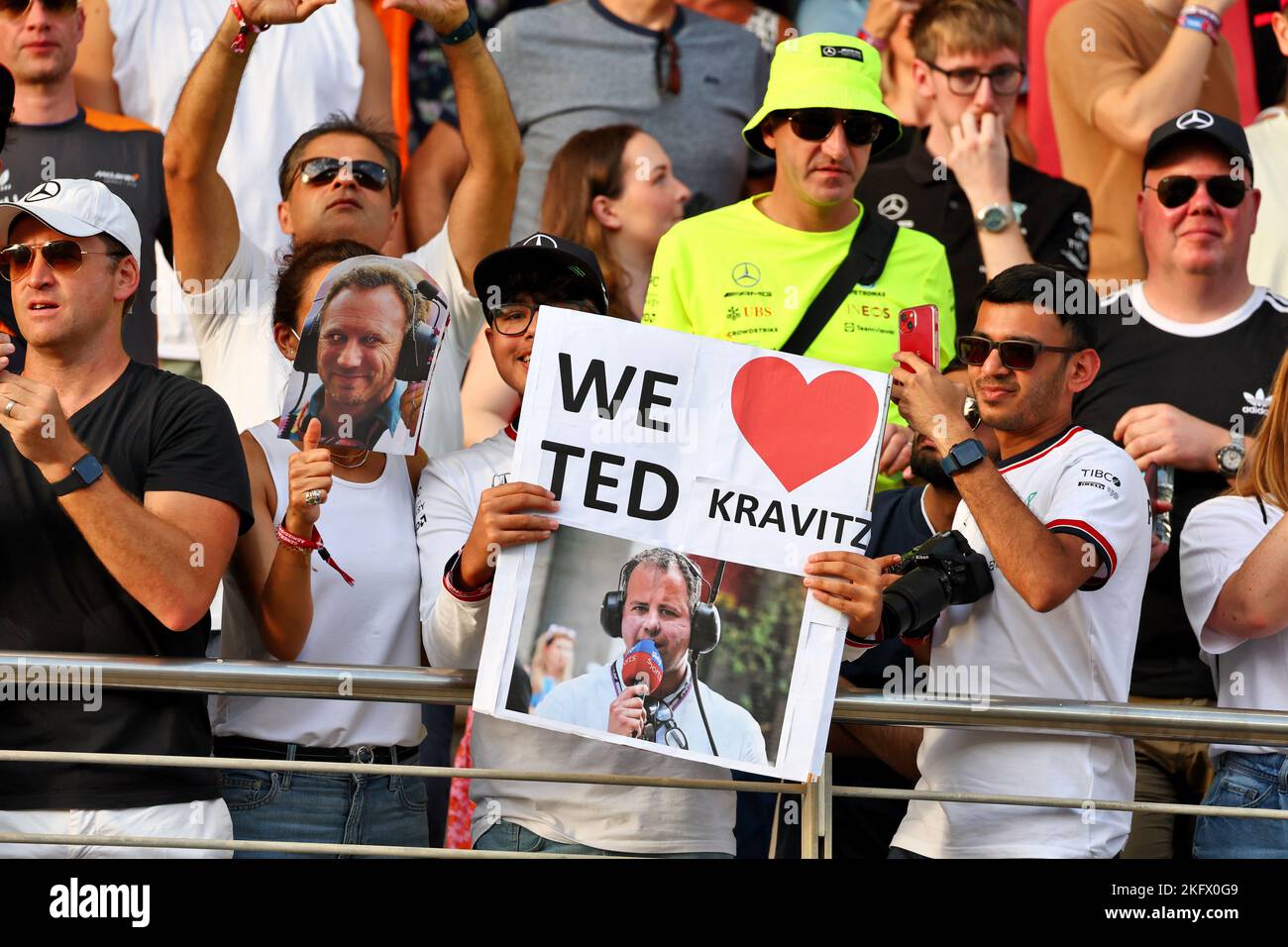 Abu Dhabi, Abu Dhabi. 20th Nov, 2022. Ted Kravitz (GBR) Sky Sports ...