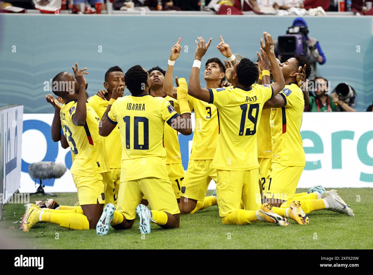 AL KHOR - Ecuador celebrates the 0-1 of Enner Valencia of Ecuador ...