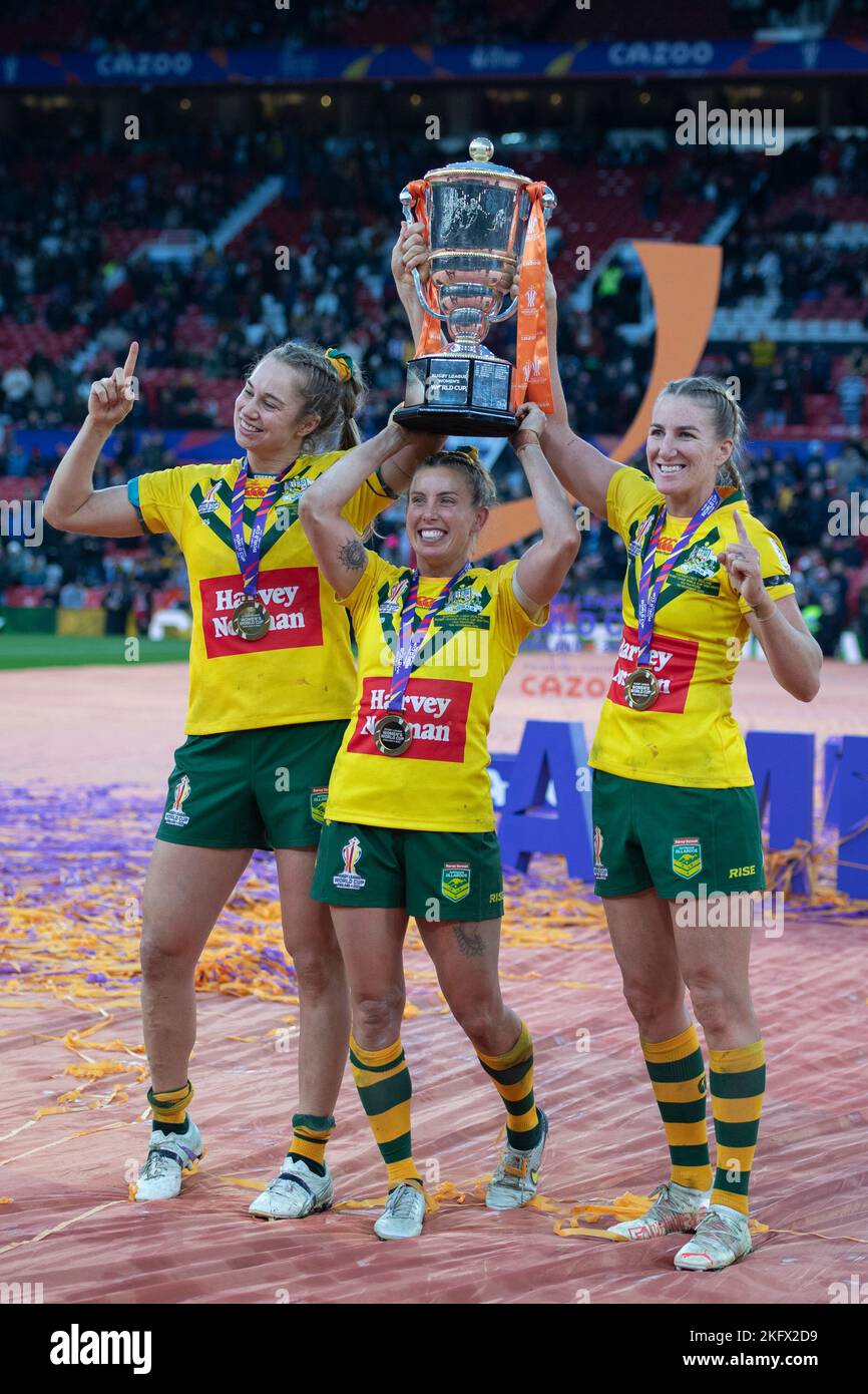 Womens rugby world cup trophy hi-res stock photography and images - Alamy