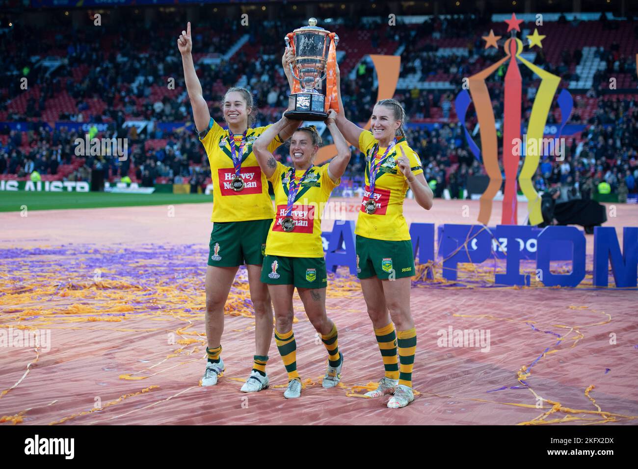 Australia Captain Kezie Apps With Samantha Bremner And Ali Brigginshaw
