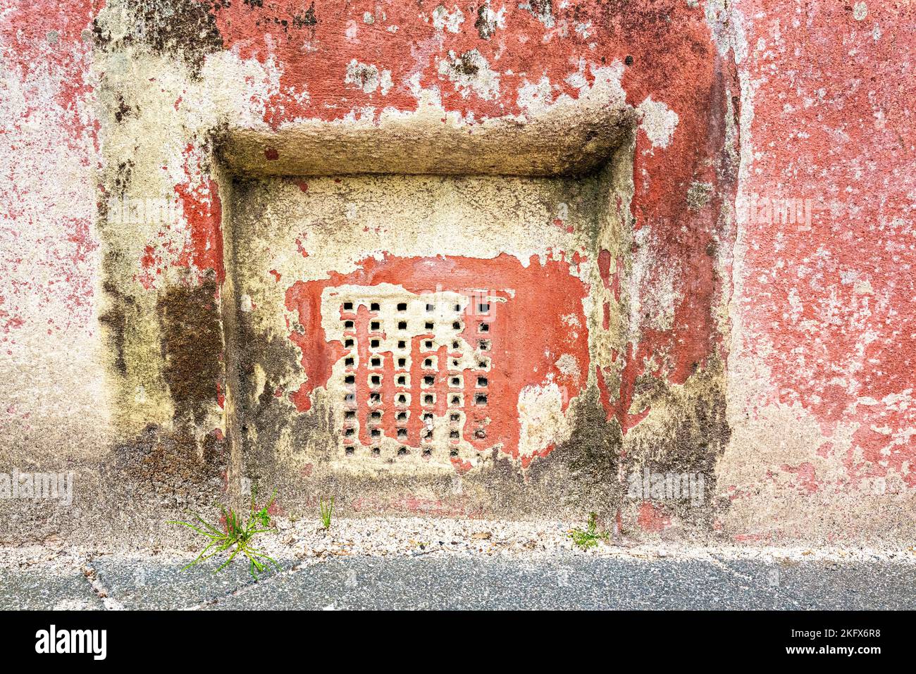 Old-fashioned ventilation brick at street level Stock Photo - Alamy