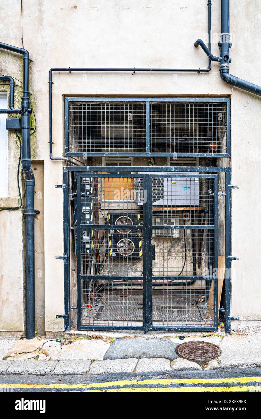 Air conditioner ventilator units hi-res stock photography and images ...