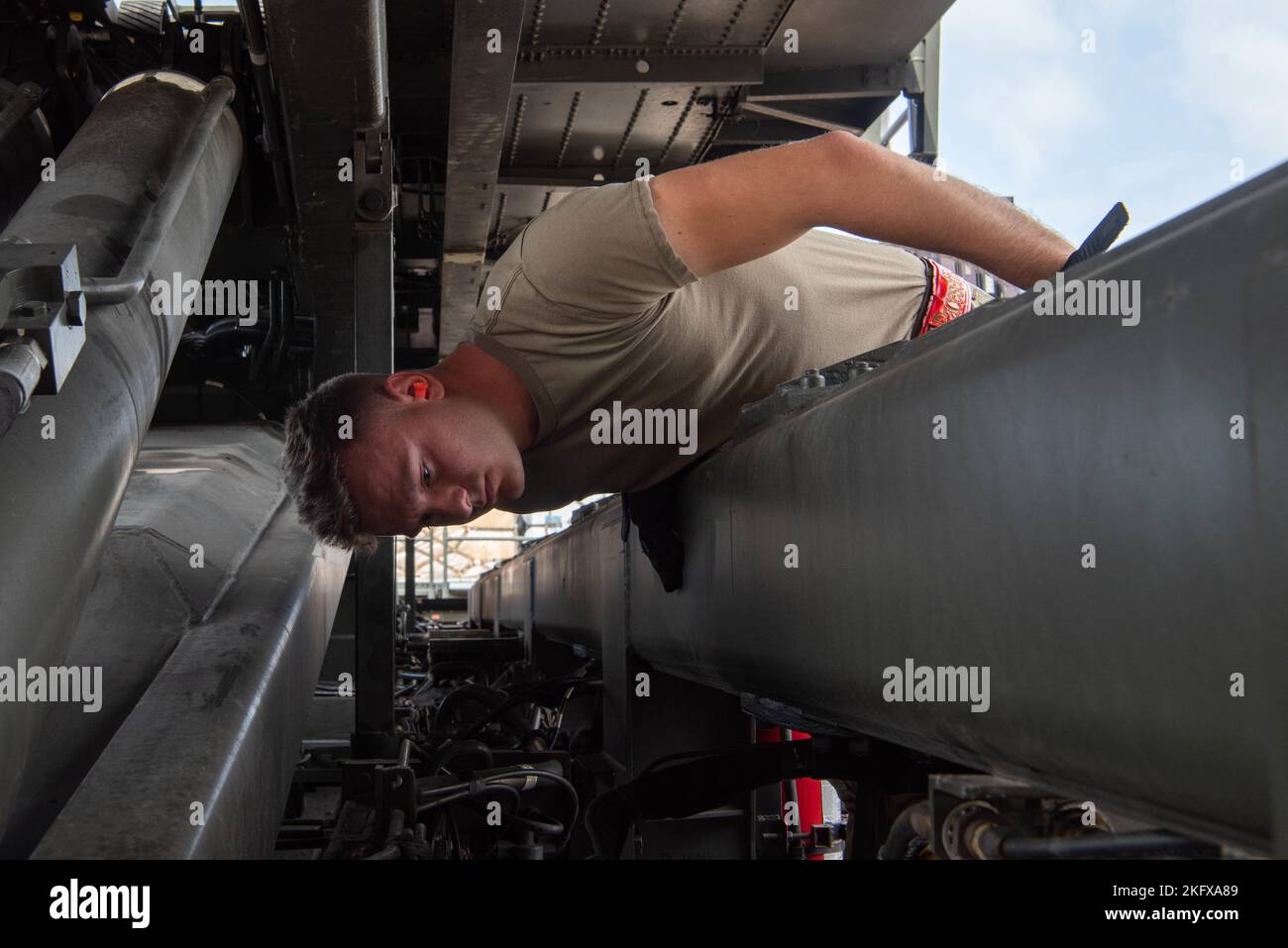 60k loader hi-res stock photography and images - Alamy