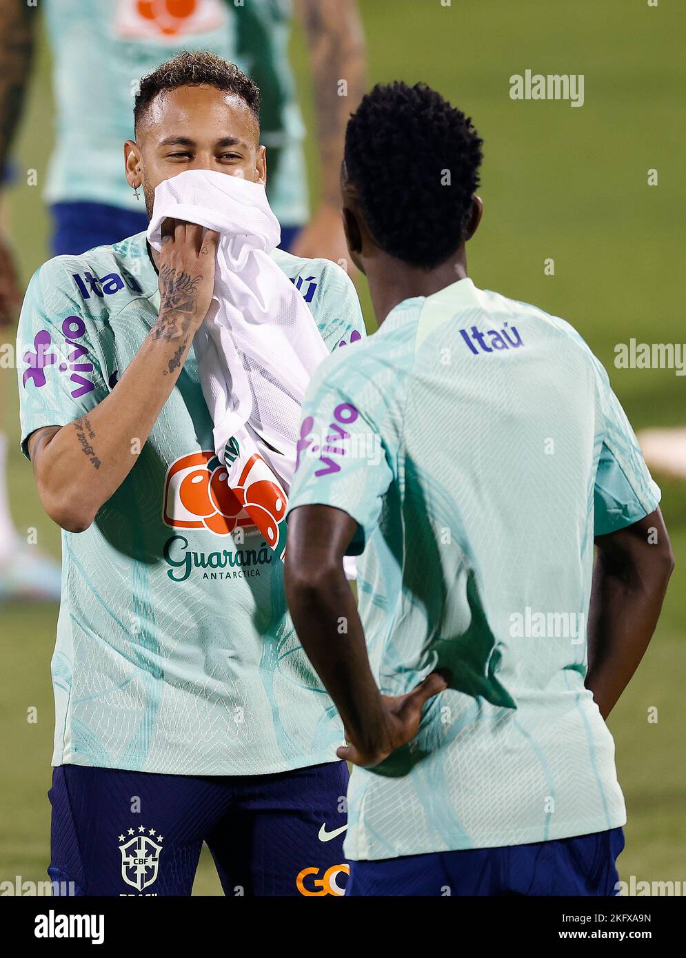 Doha, Catar. 20th Nov, 2022. Neymar Jr. and Vini Júnior during the ...