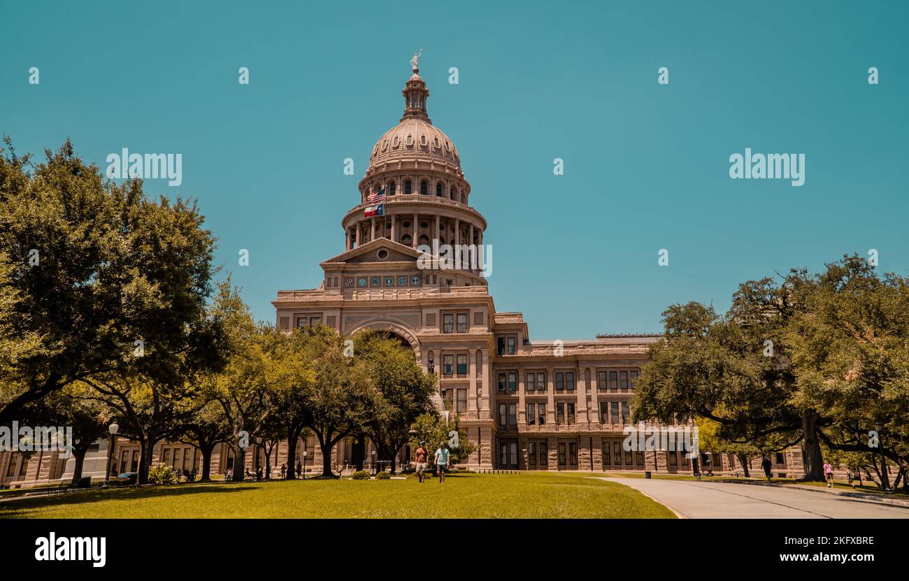 Texas state capitol building flags hi-res stock photography and images ...