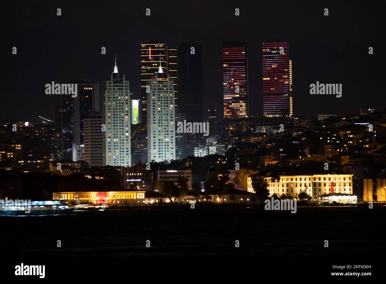 Modern office business building hi-res stock photography and images - Alamy