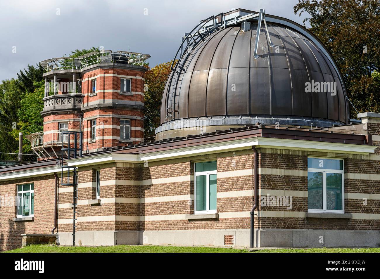Observatoire spatial hi-res stock photography and images - Alamy