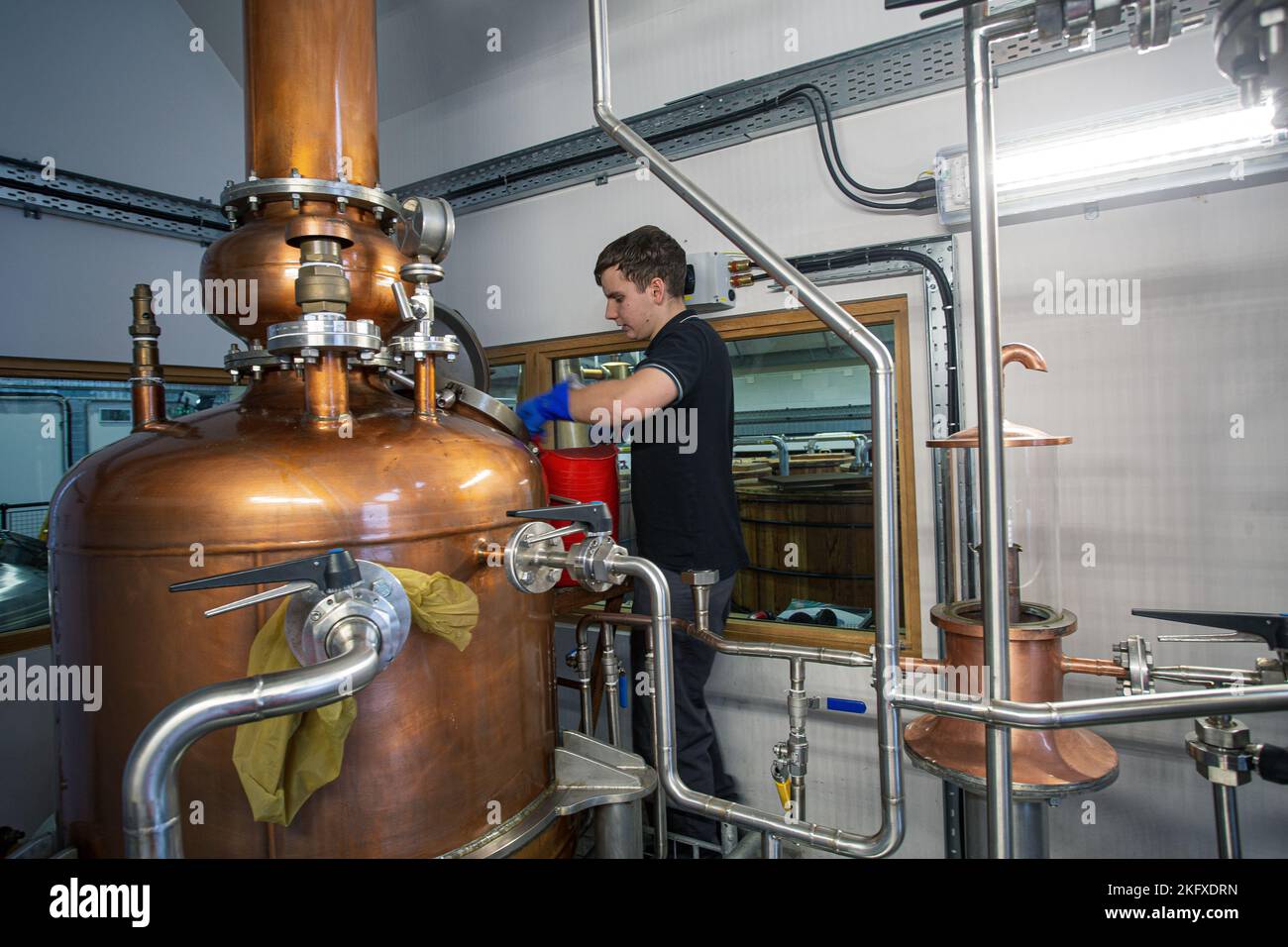 Isle of harris gin hi-res stock photography and images - Alamy