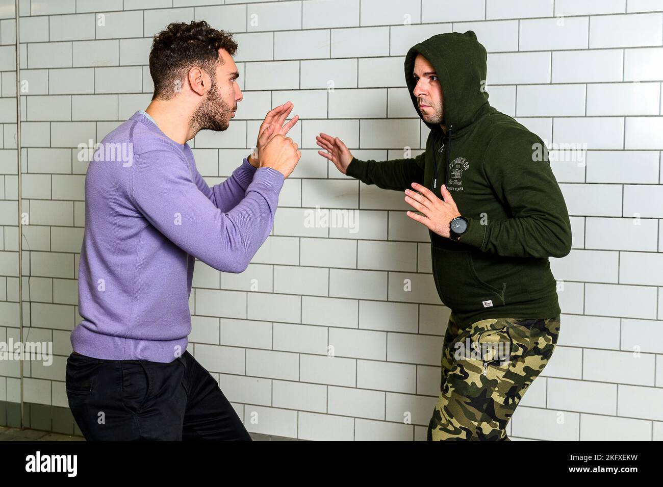 Self defence attitude to react to physical agression. | Usage de la ... Self defence attitude to react to physical agression. | Usage de la ...