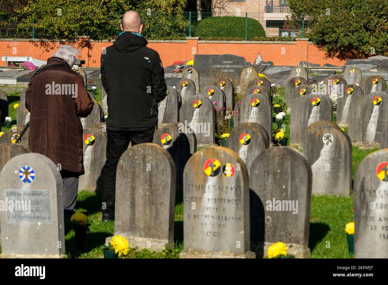 Prier des drapeaux hi-res stock photography and images - Alamy