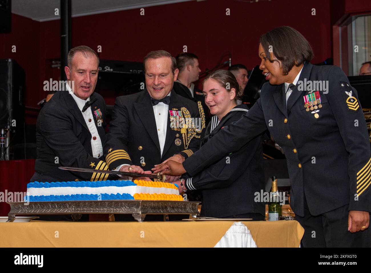 221013-N-VI040-1119 NAVAL AIR FACILITY ATSUGI, Japan (Oct. 13, 2022 ...