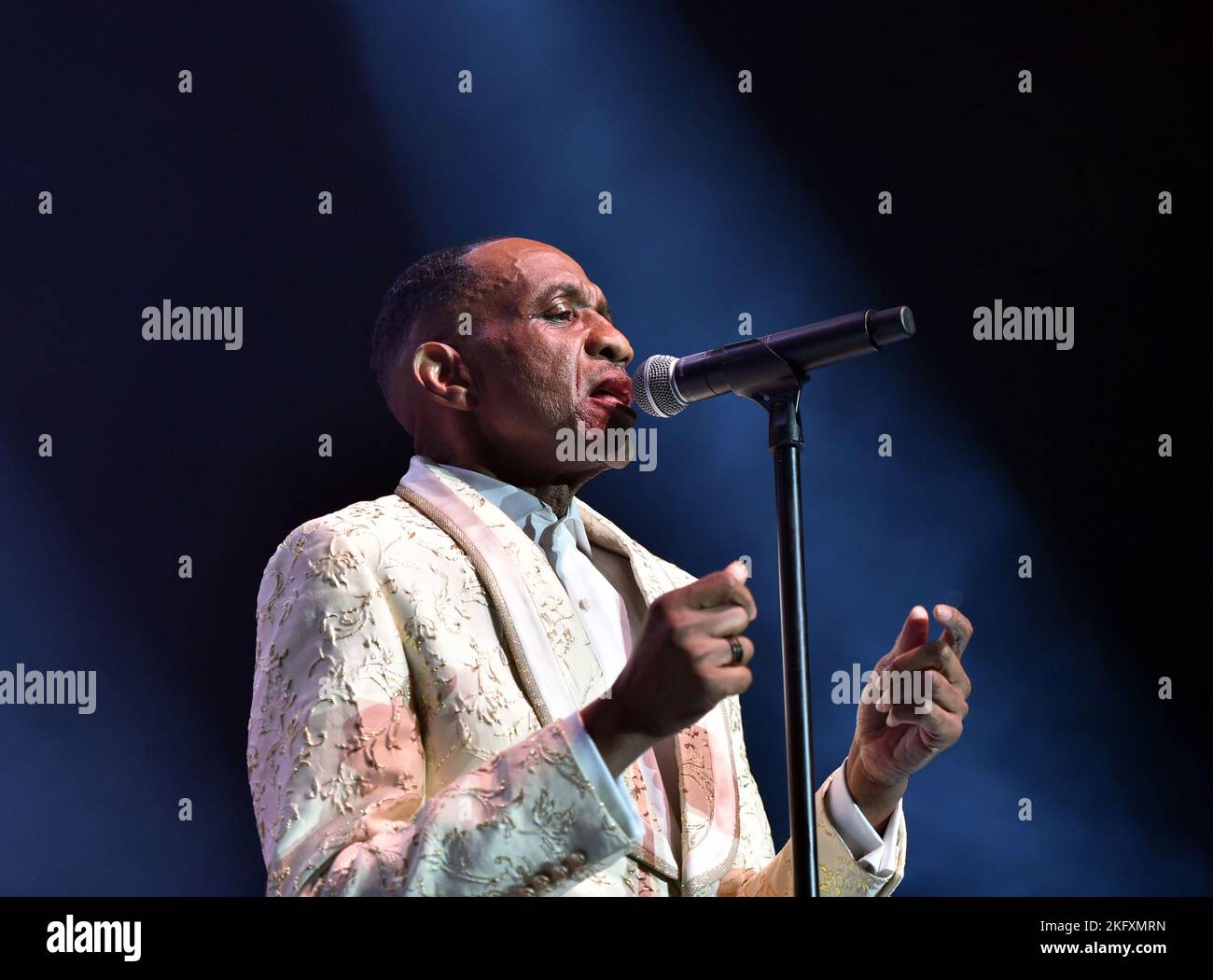 November 19, 2022, Norfolk, Virginia, USA: FREDDIE JACKSON brings some ...