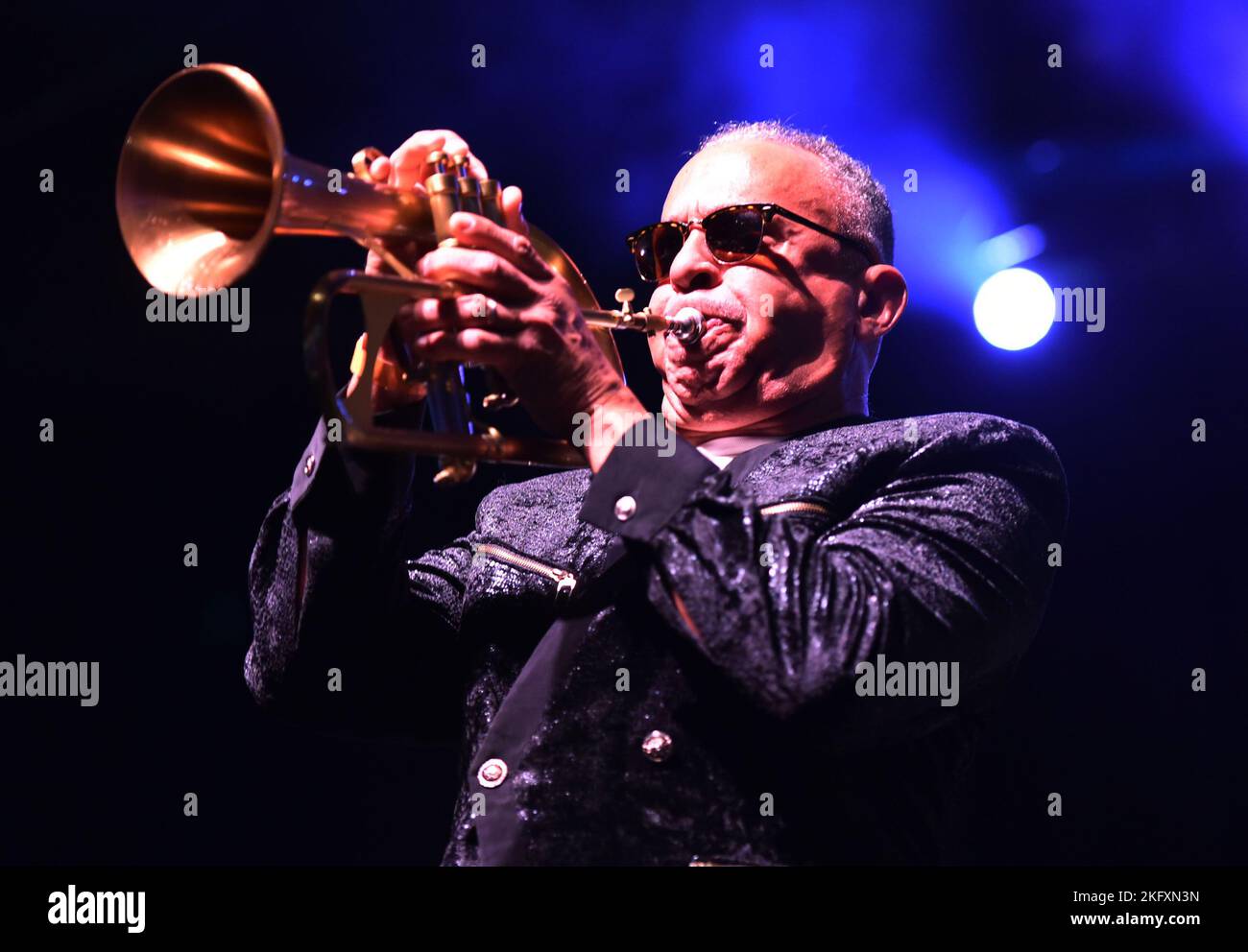 Tom browne hi-res stock photography and images - Alamy