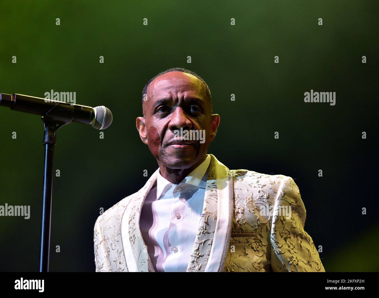 November 19, 2022, Norfolk, Virginia, USA: FREDDIE JACKSON brings some ...