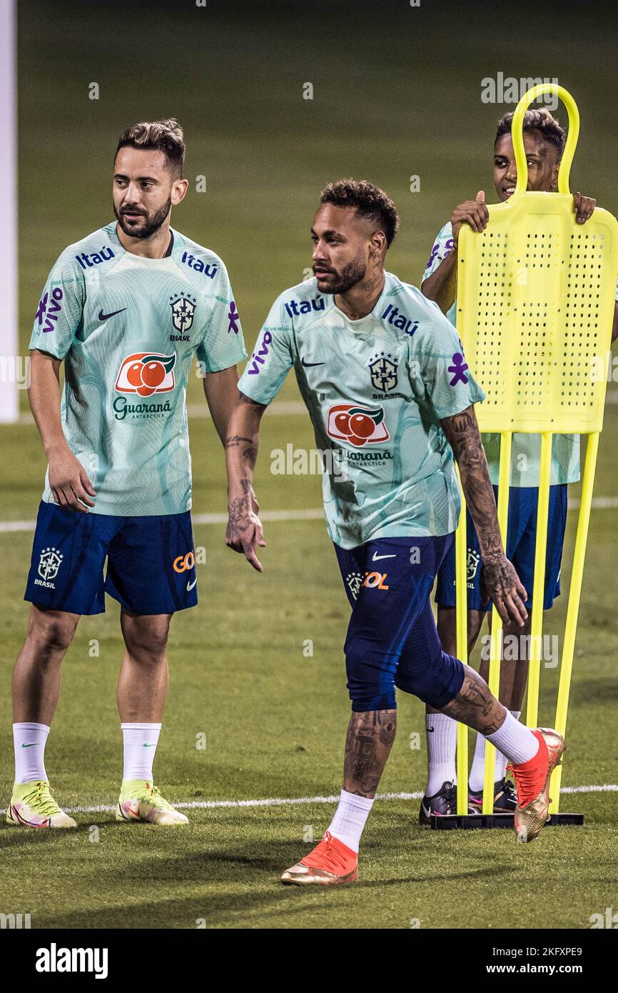 Qatar - 11/20/2022 - WORLD CUP 2022, BRAZILIAN TEAM TRAINING - Neymar ...