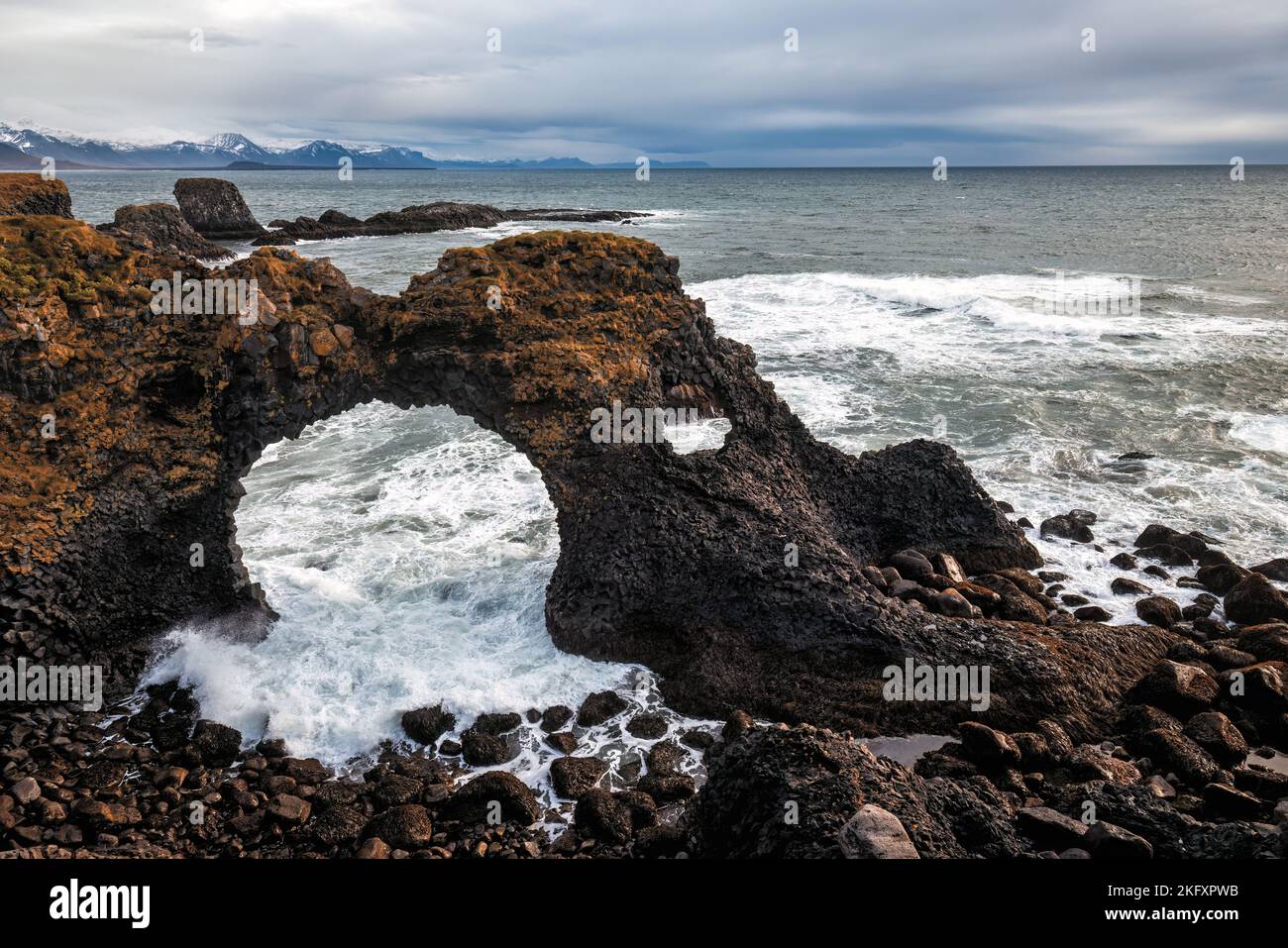 Rock beach hellnar iceland hi-res stock photography and images - Alamy