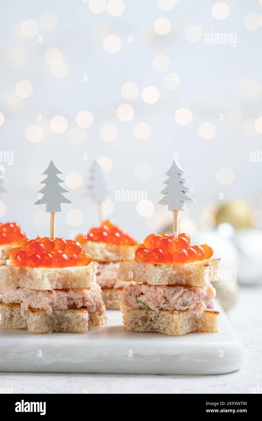 Christmas tree canape with Smoked Salmon, Cream Cheese, Dill ...